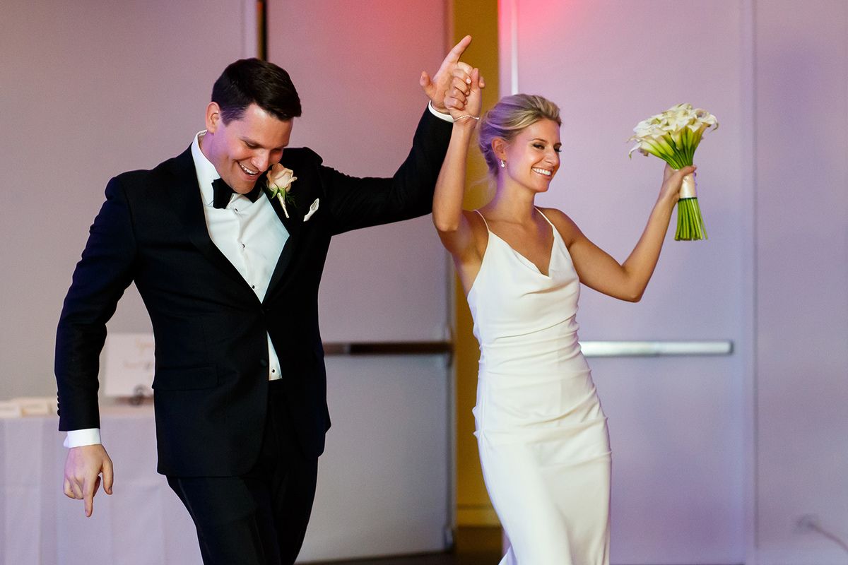 Jessica & Sean – Mini Calla Lily Bouquet La Perla Rose Bouttoniere ...