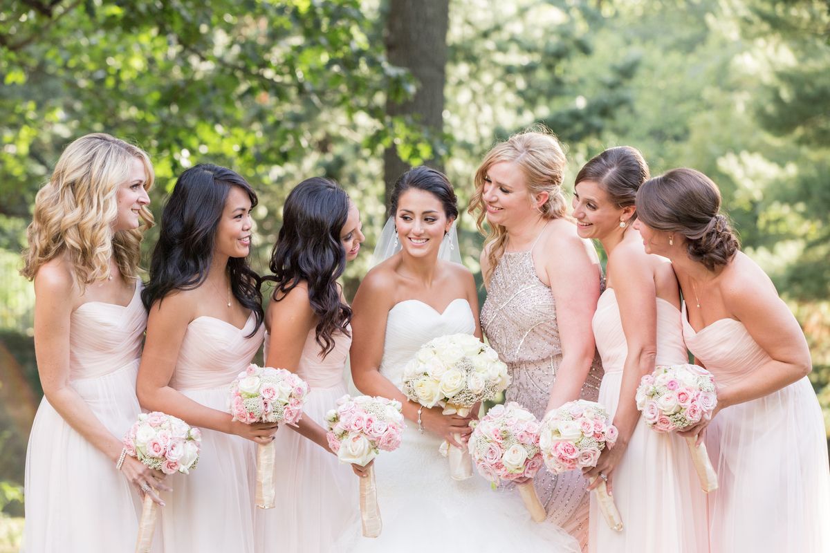 Lindsay & Billy – Cream and Pink Ranunculus Garden Rose Vendela Rose ...