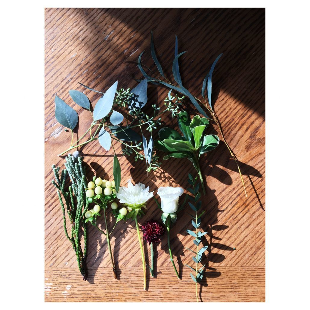 Brunia Hypericum Dahlia Mum Spray Rose Parv Euc Feather Willow ...